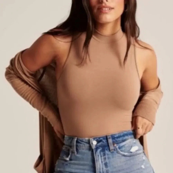 Abercrombie & Fitch | Tops | Nwt Abercrombie Fitch Seamless Mock Neck Bodysuit Dark Beige Tan ...